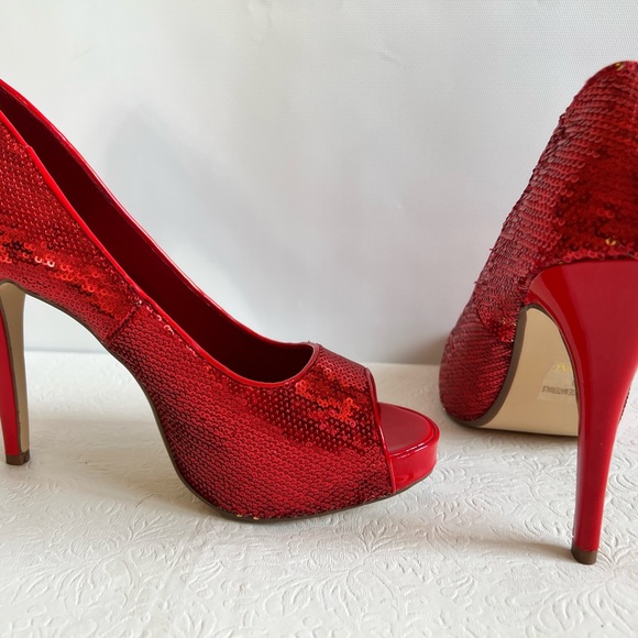 Ellie | Shoes | New Ellie Brand Red Sequin Pumps Size 9 Open Toe Peep ...